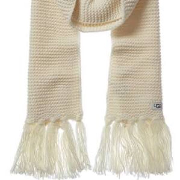 UGG | Accessories | Uggnewchunky Scarf In Ivory With Fringe | Poshmark